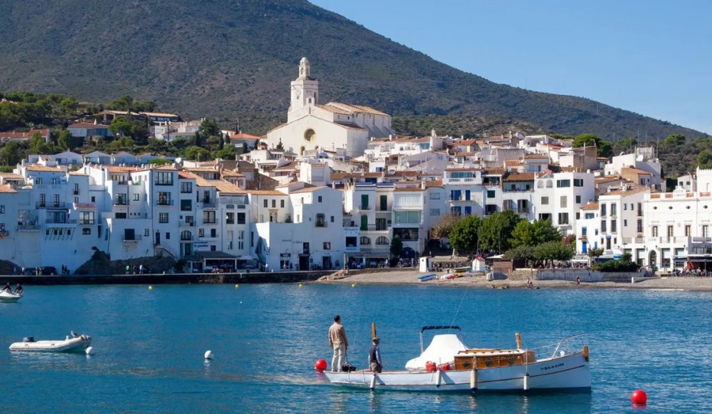 Calas y puertos de la Costa Brava – Club Náutico Cala Salions